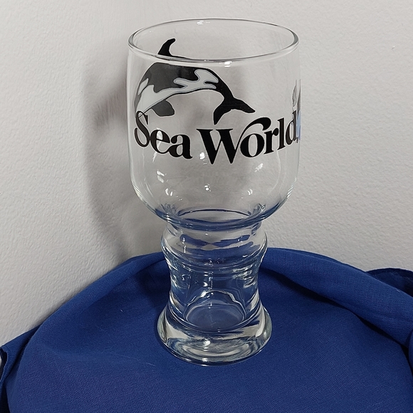 Sea World | Dining | Vintage Sea World Shamu 65 Souvenir Drinking Glass ...